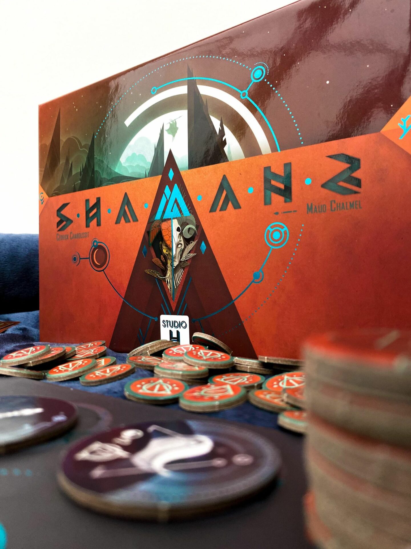 Shamans - Un très joli jeu de plateau à rôle cachés